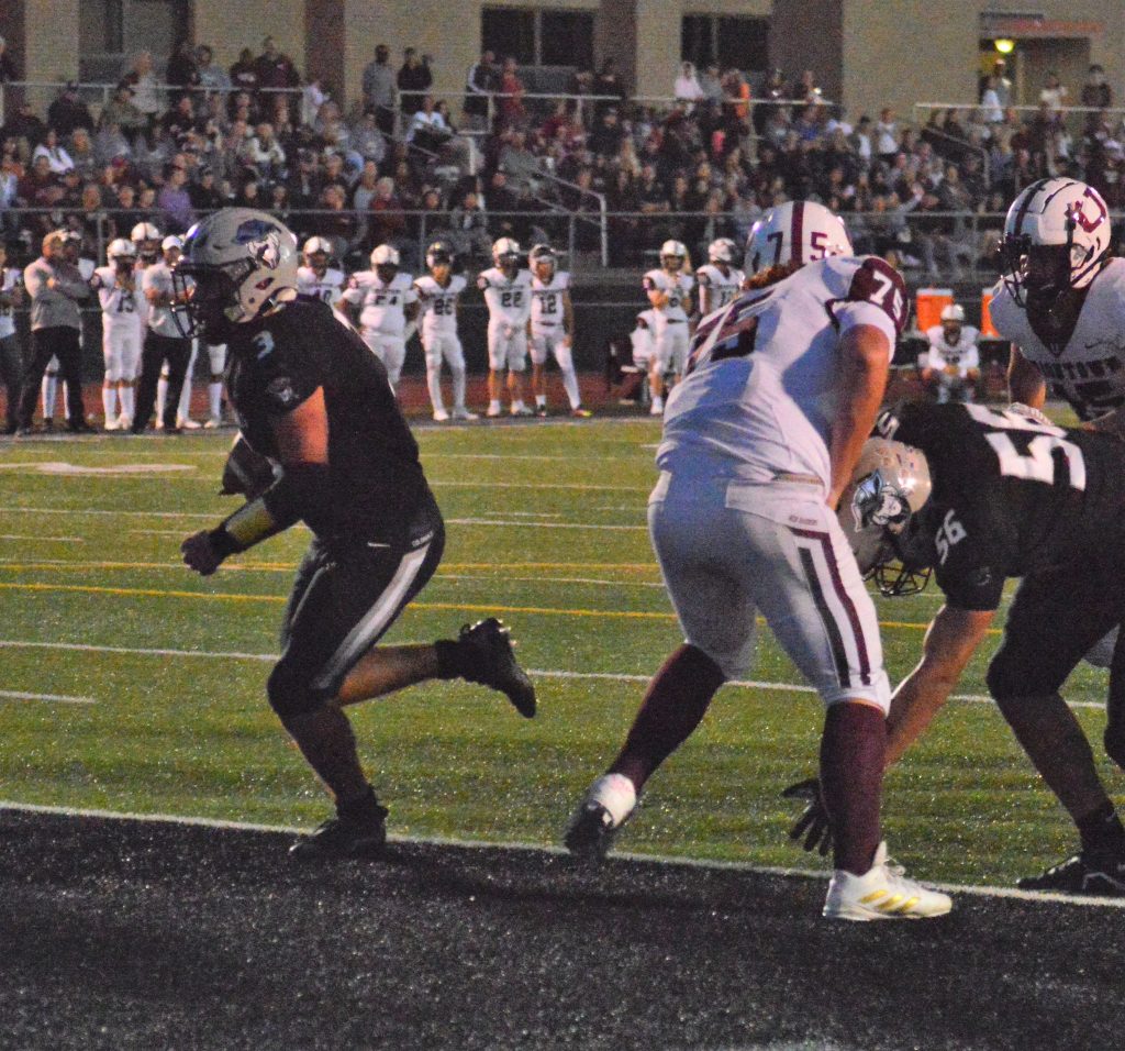 Packing a punch: Potkul paves way for Colonials’ 36-0 win over ...